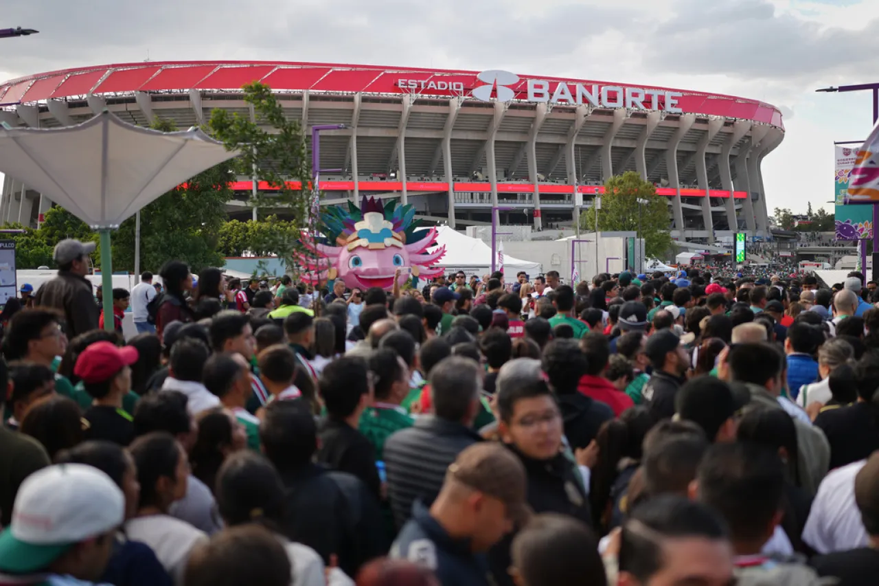 Favorece fallo legal a dueños de palcos del Azteca a pocos días del Mundial